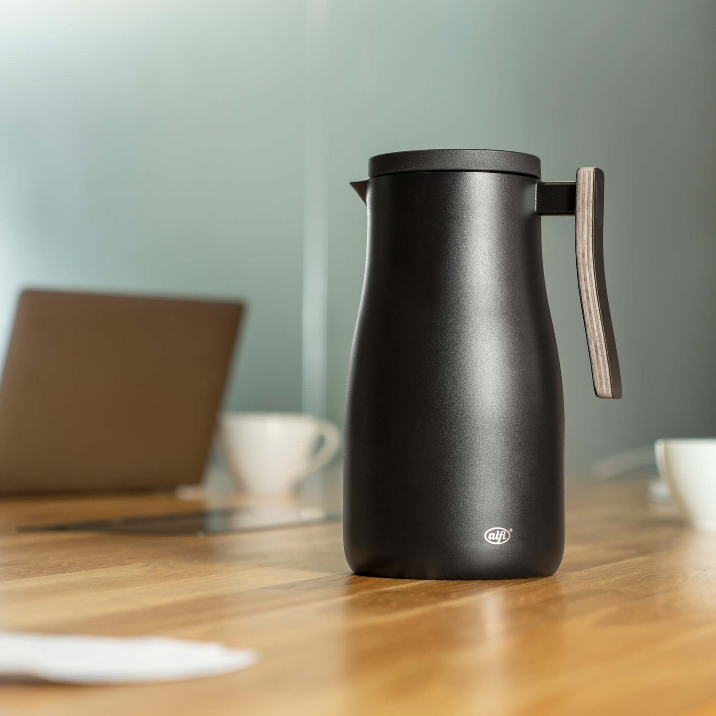 STUDIO ALLURE Insulated carafe 1,00 l | alfi®